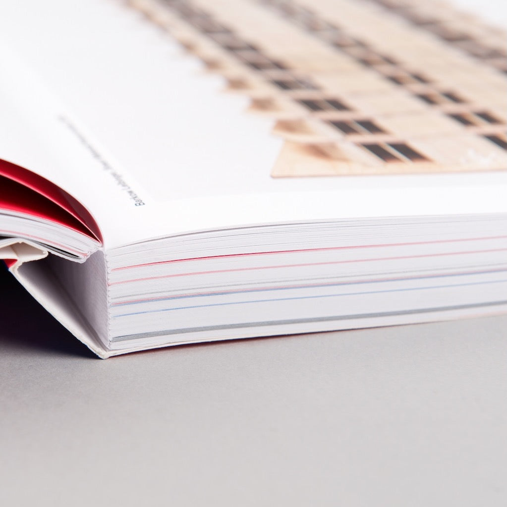 25 Must-Have Graphic Design Books for 2025